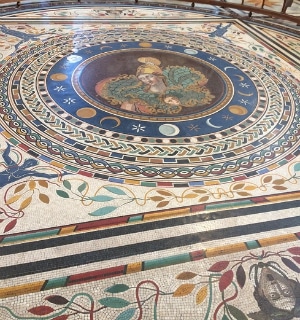 La historia de Roma y el mármol antiguo - Guía En Roma
