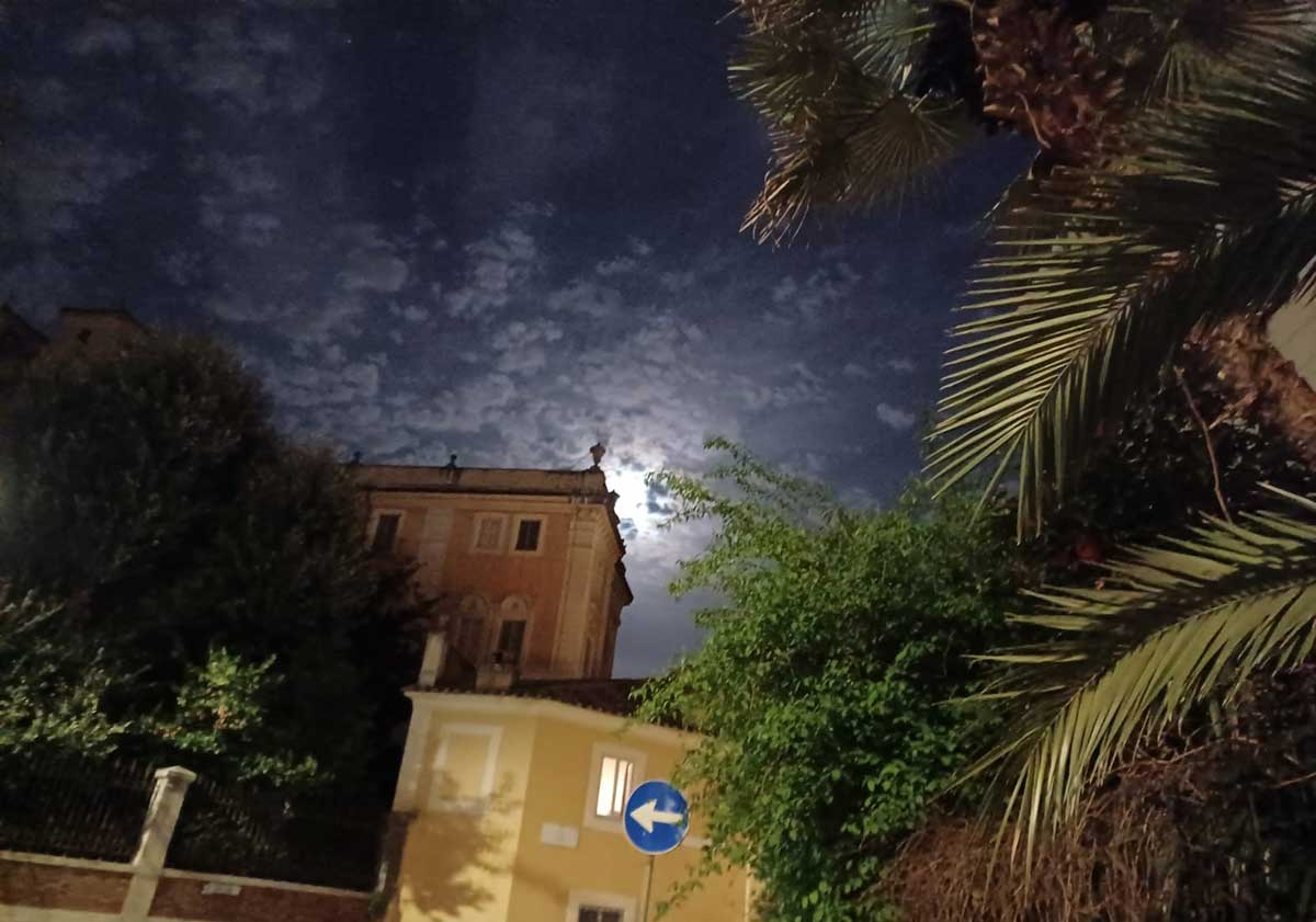Un paseo por Roma de noche a la luz de la luna - EnRoma.com